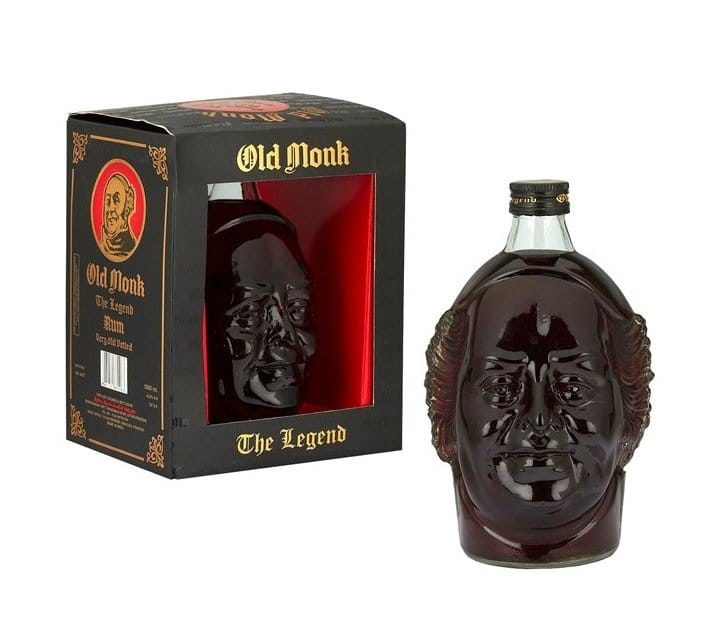 Old Monk 12y 1l 42,8% v akci